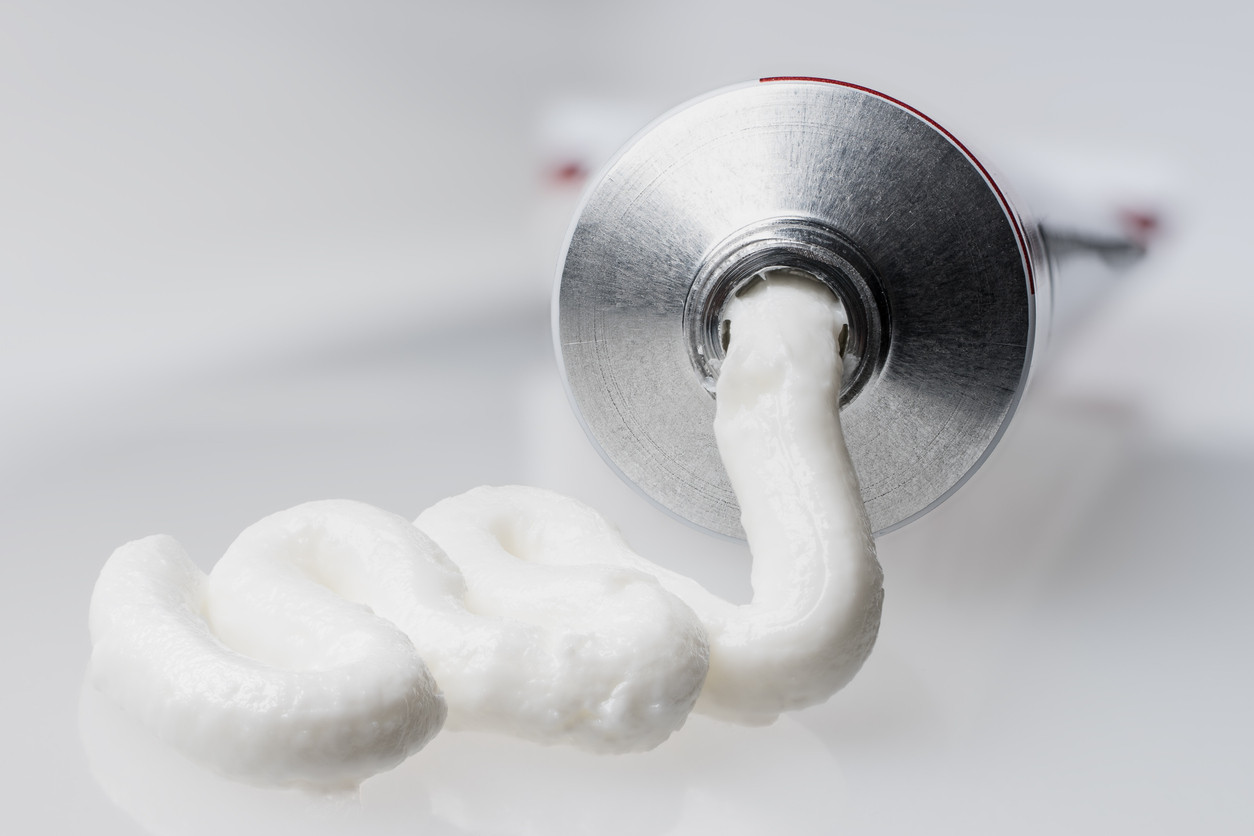 Salep Ichtyol, Si Hitam yang Ampuh sebagai Salep Bisul | HonestDocs