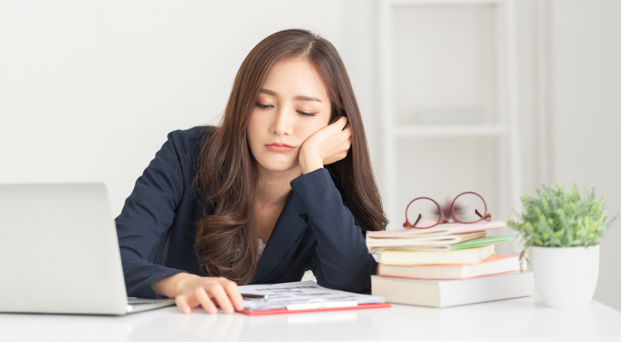 Ketahui Apakah Stress dan Sariawan Saling Berkaitan? | HonestDocs