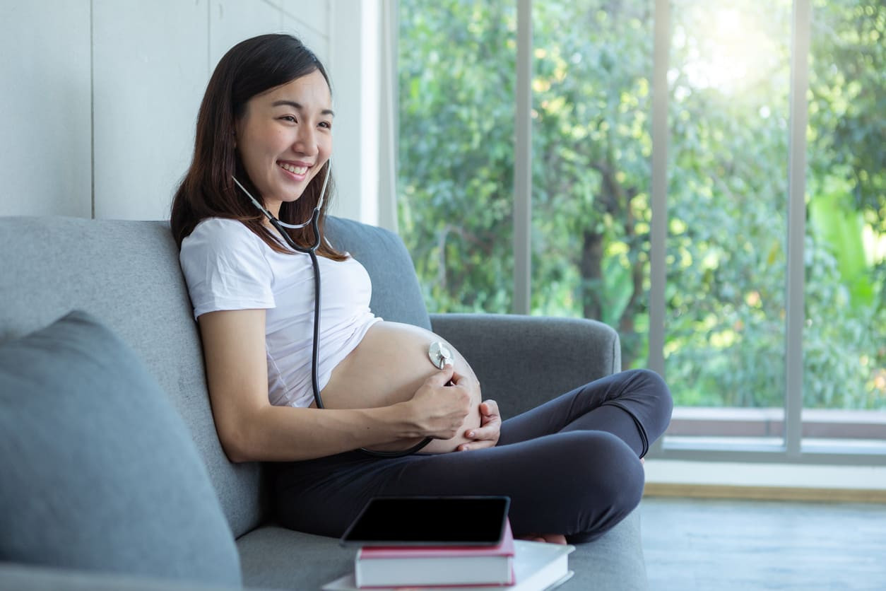 Bayi Cegukan di Dalam Kandungan, Normal atau Tanda Bahaya? | HonestDocs