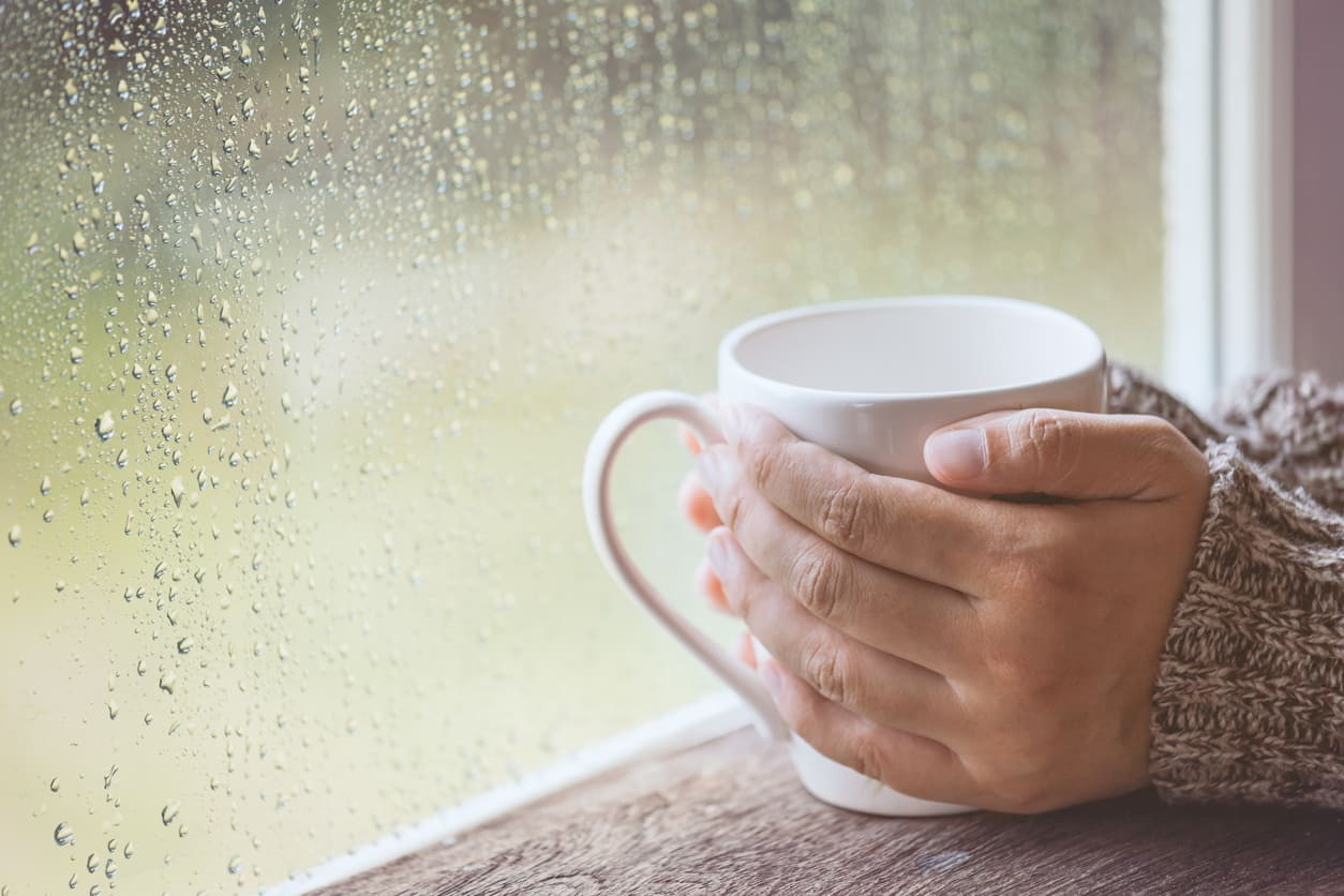 Mudah Lapar Saat Musim Hujan dan Cuaca Dingin? Ini Alasannya! | HonestDocs