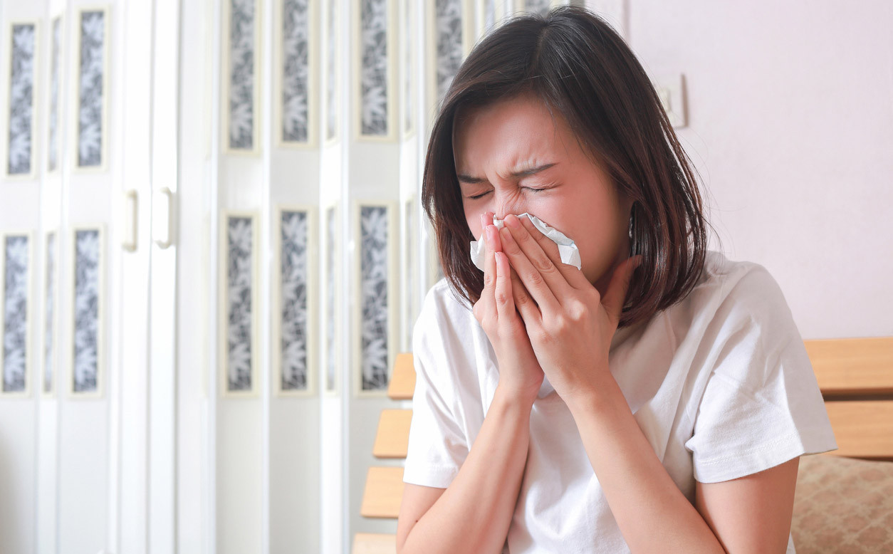 Pilek Adalah? - Tanda, Penyebab, Gejala, Cara Mengobati | HonestDocs